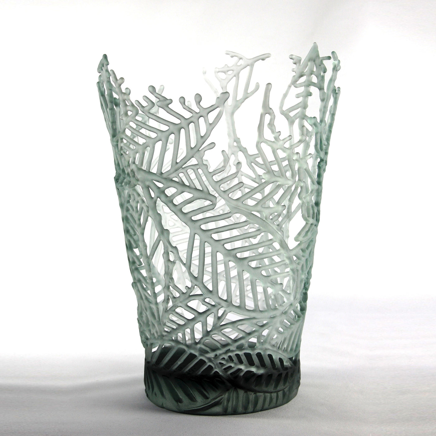 Artists – Page 2 – New Zealand Glassworks