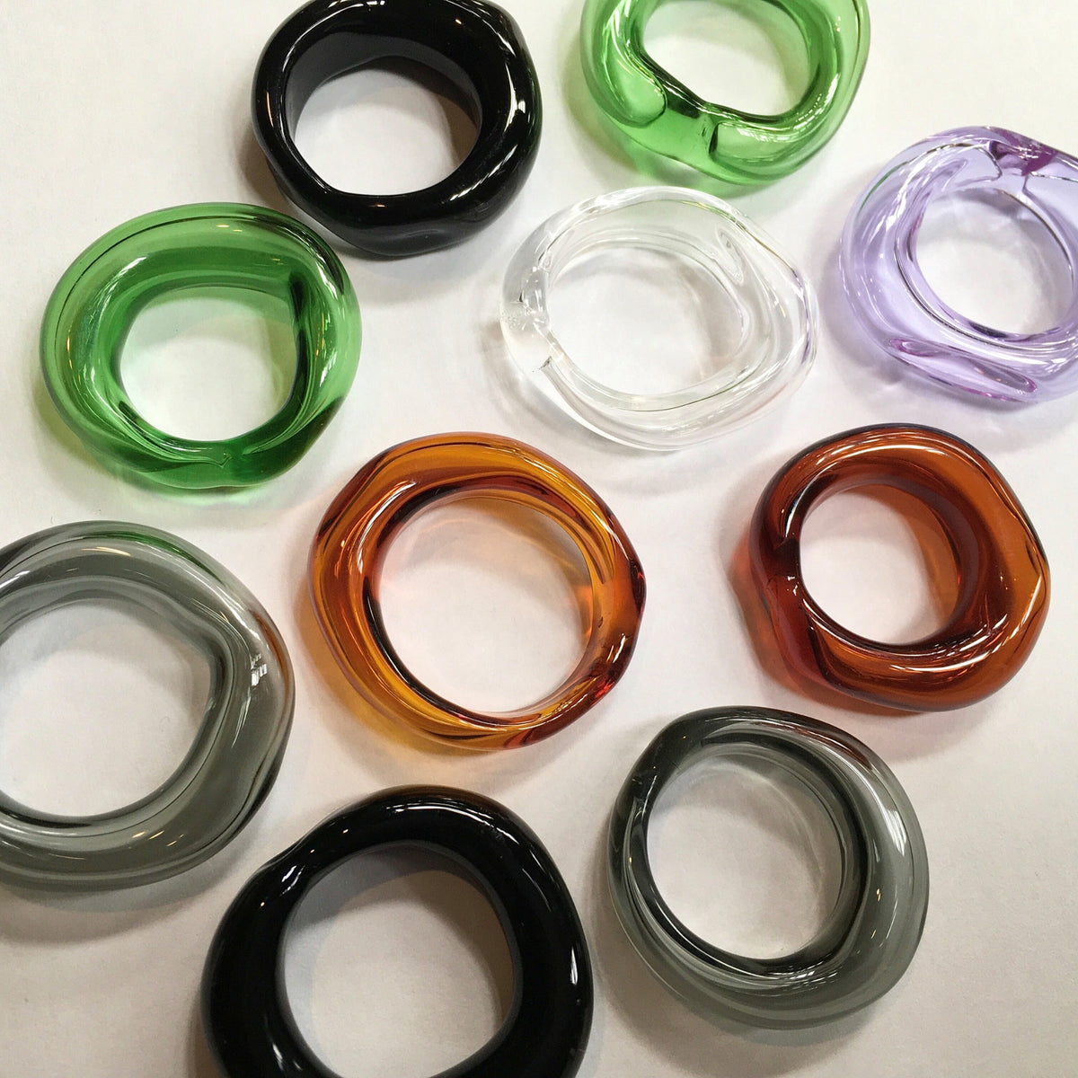 Bubble Ring | Isla Osborne – New Zealand Glassworks